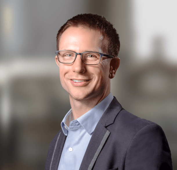 Dr. Graham Belovay - Cataract & Glaucoma Surgeon - Lumea